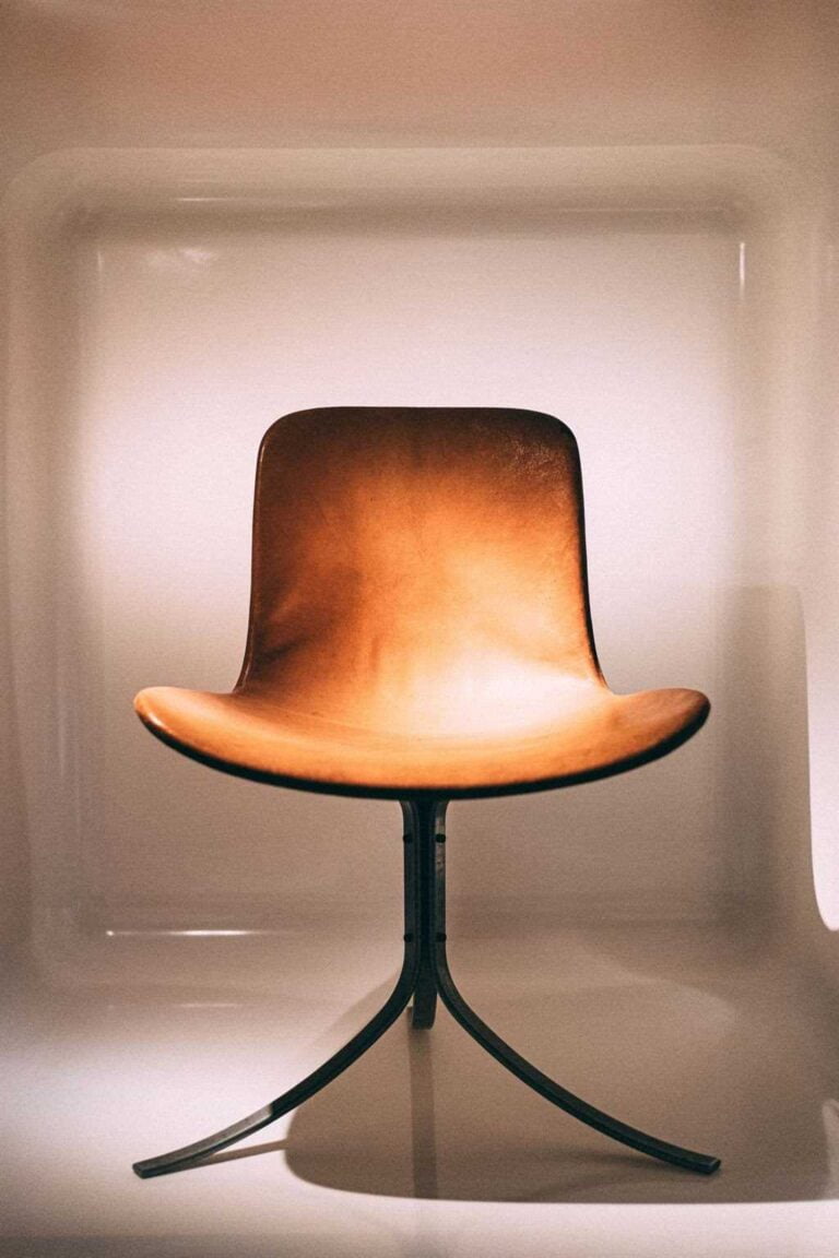 Studio Background with Chair Free Download - Freepsdking.com